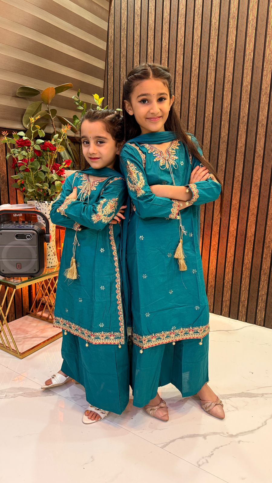 Neelofar-e-Aab – Ellyra